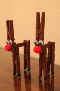 60 Easy Clothespin Crafts For Kids To Try – Artistic Haven