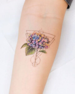 180 Stunning Flower Tattoos for Women in 2025